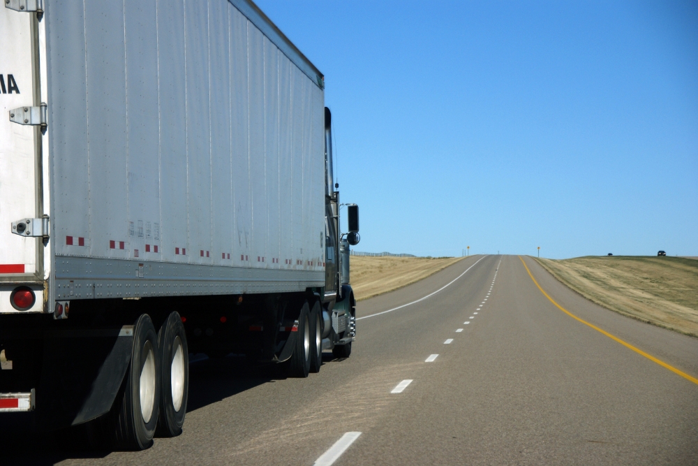 How Size & Weight Affect Truck Regulations